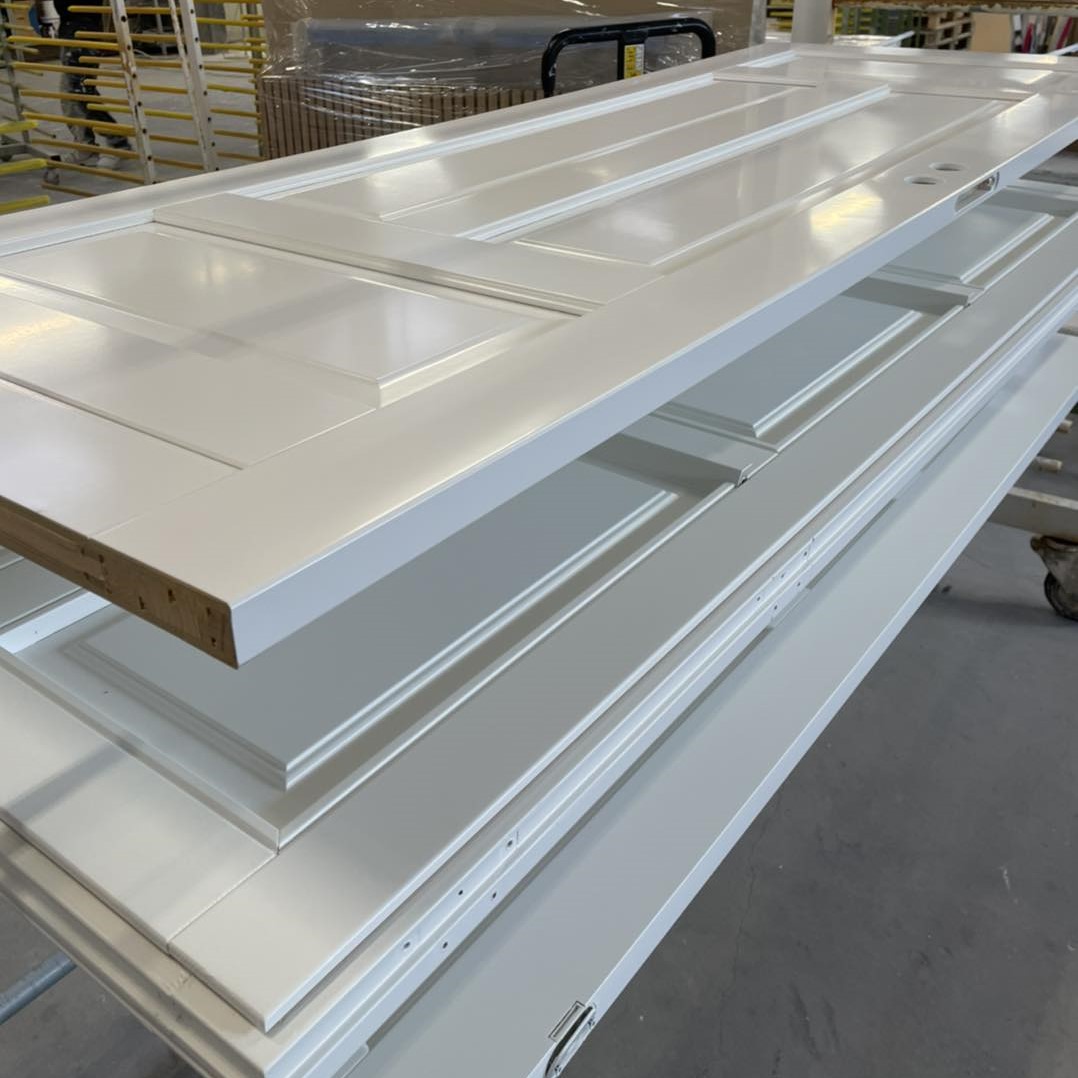 Lakering af døre | Lakering af døre i topkvalitet | Gode priser